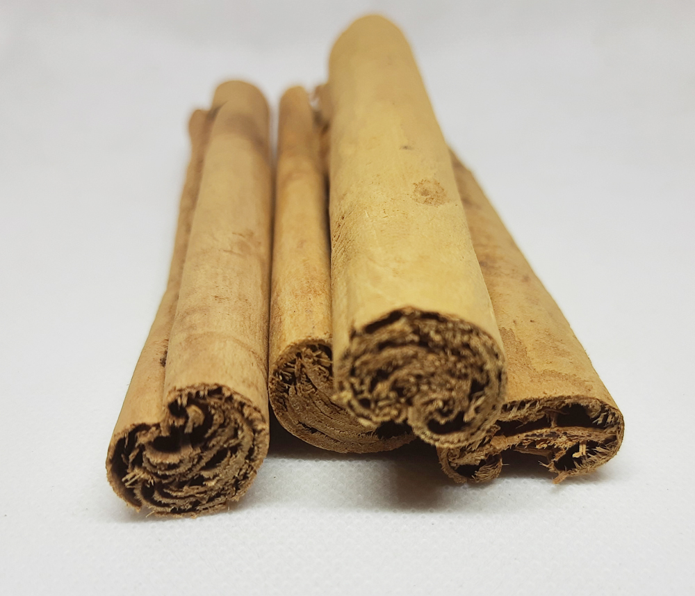 Cinnamon grade: M5 Cinnamon – RICH CEYLON RAW SPICES